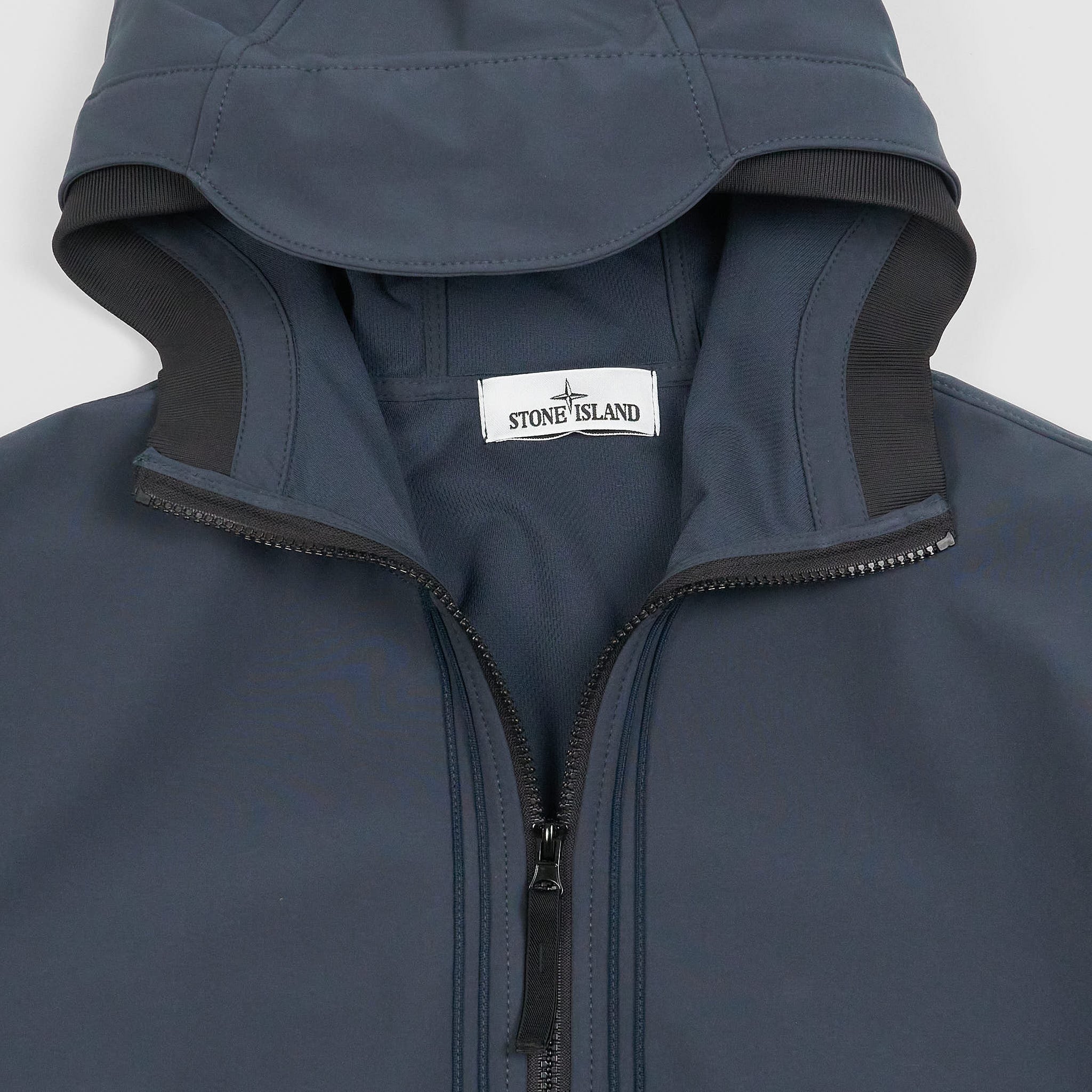 Stone Island Soft Shell-R Hooded Light Softshell Jacket - DeeCee style