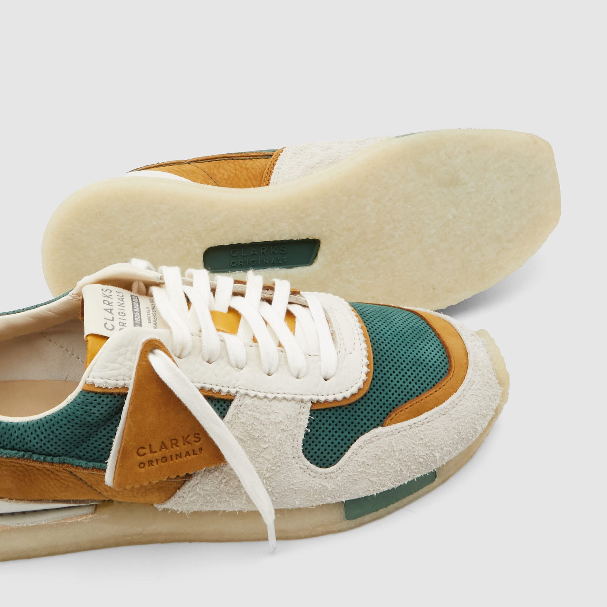 Clarks Torrun Comfort Sneaker - DeeCee style